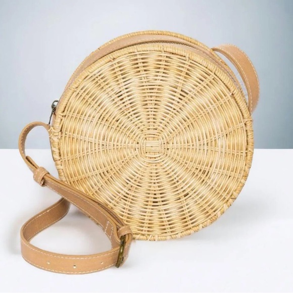 Universal Thread | Bags | Universal Thread Rattan Woven Round Crossbody ...
